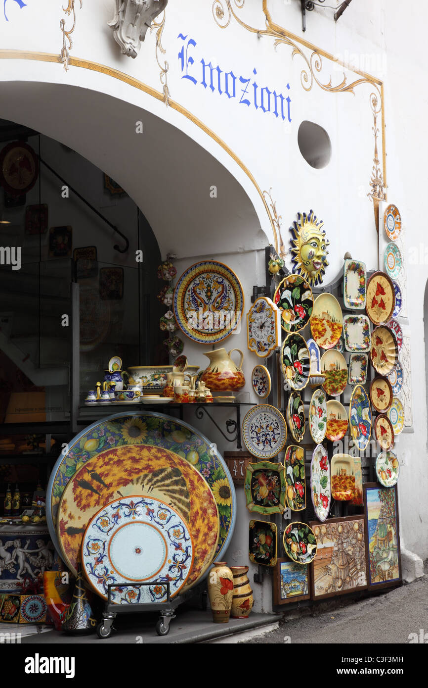Positano shop positano amalfi coast immagini e fotografie stock ad alta ...