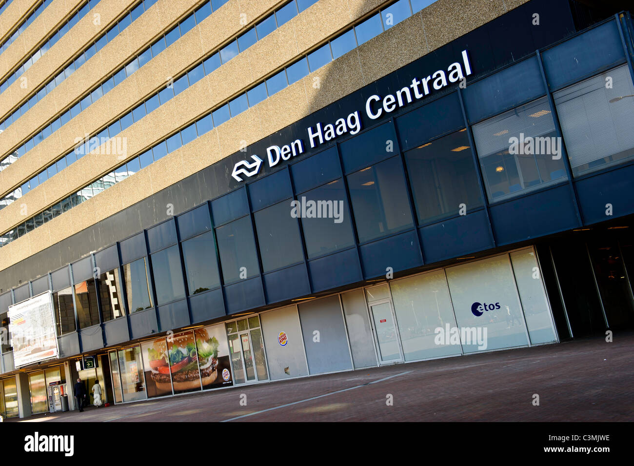 Den den haag centrale immagini e fotografie stock ad alta risoluzione ...