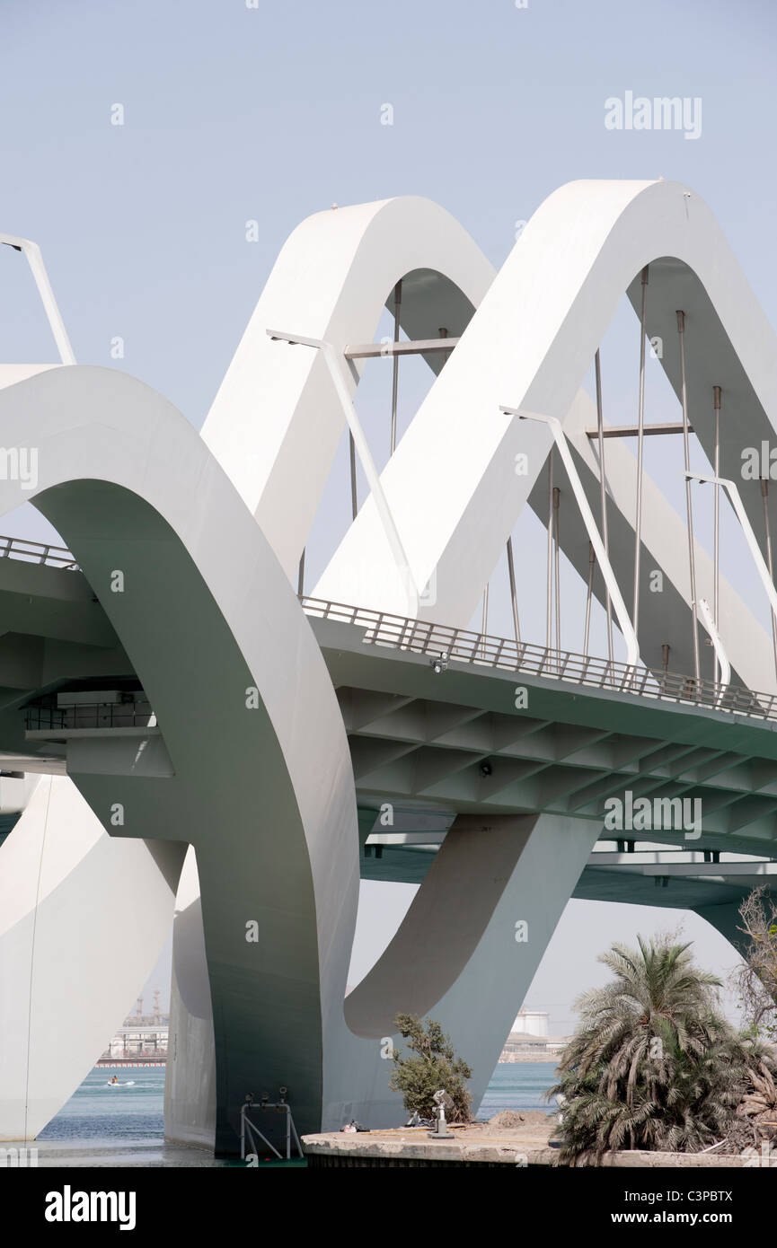 Ponte abu dhabi sheikh zayed immagini e fotografie stock ad alta ...