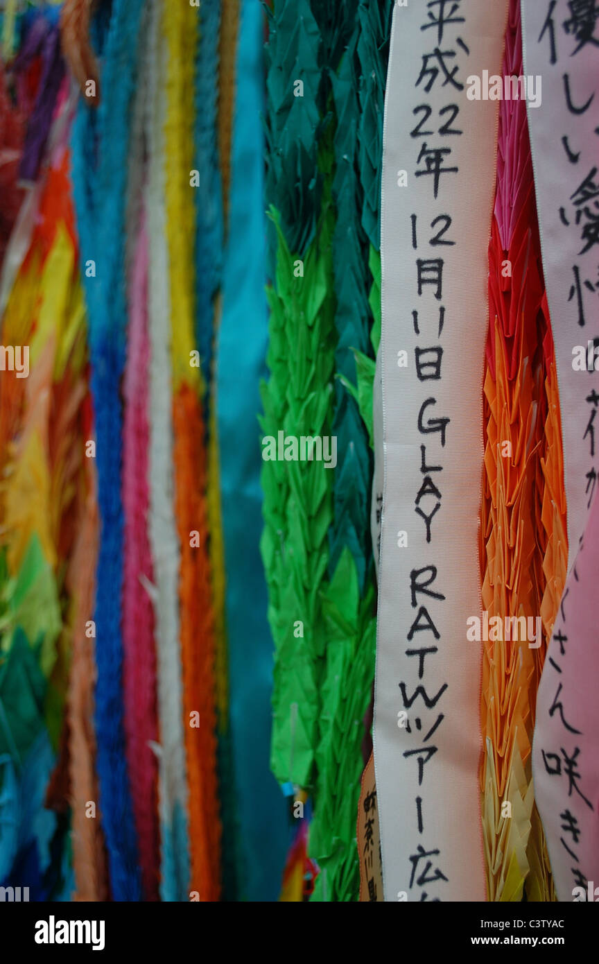 Corde di gru di carta immagini e fotografie stock ad alta risoluzione ...