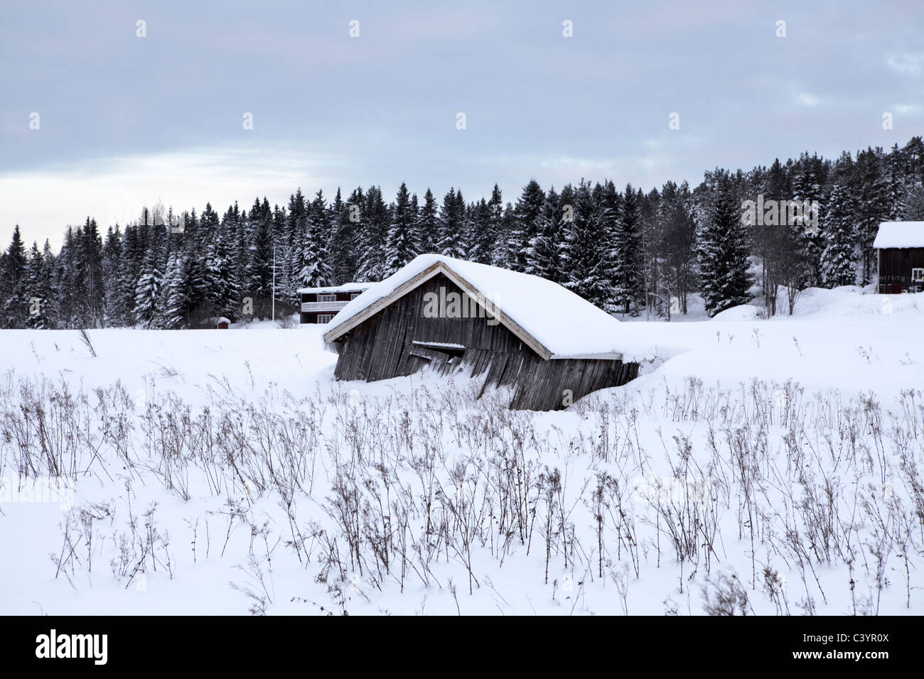 Fienile remoto immagini e fotografie stock ad alta risoluzione - Alamy