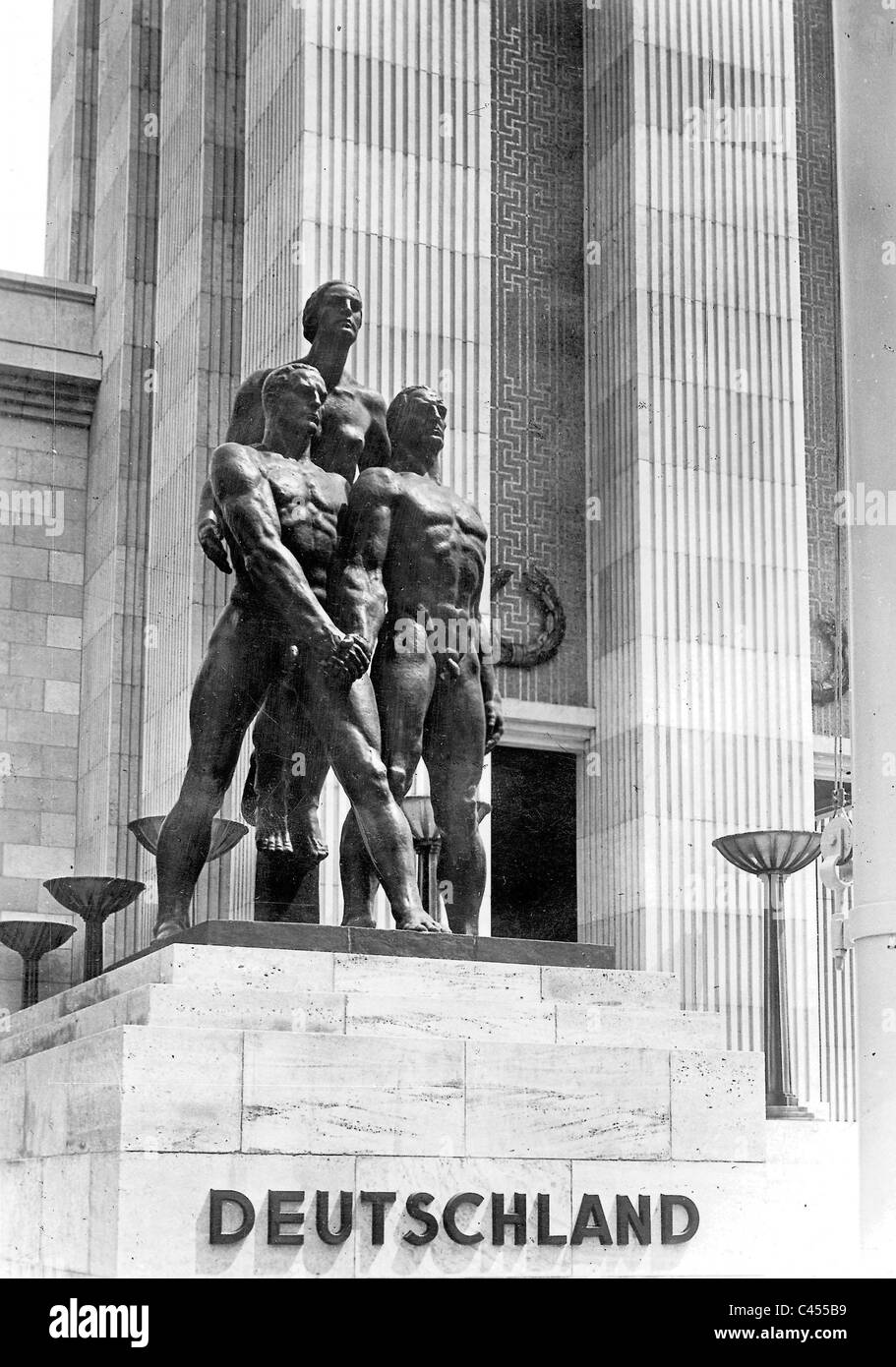 Josef thorak immagini e fotografie stock ad alta risoluzione - Alamy