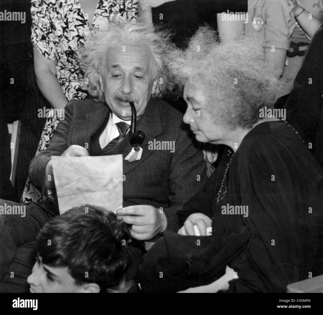 Albert Einstein e sua sorella Maja Winteler-Einstein, 1939 Foto stock ...