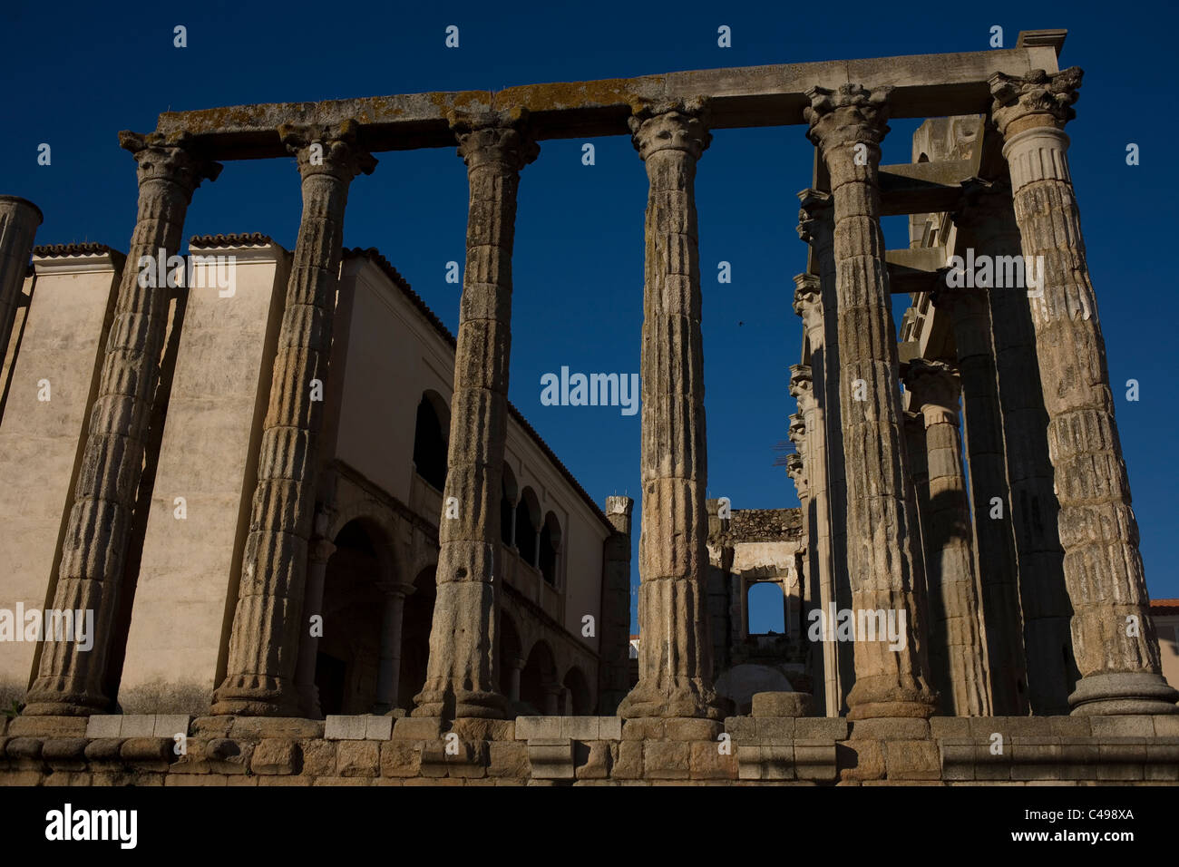 Colonne del tempio romano immagini e fotografie stock ad alta ...