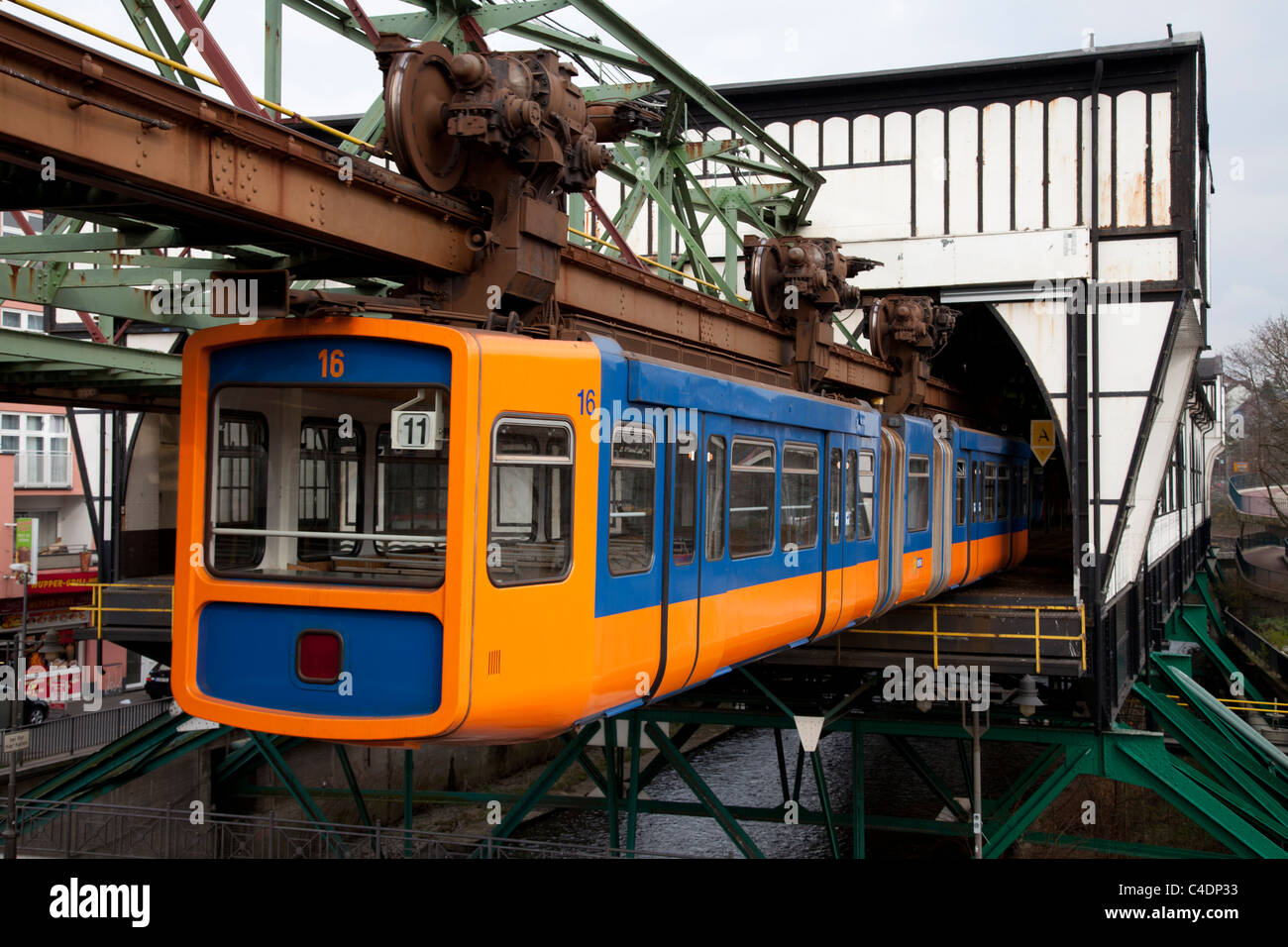 Funivia aerea immagini e fotografie stock ad alta risoluzione - Alamy