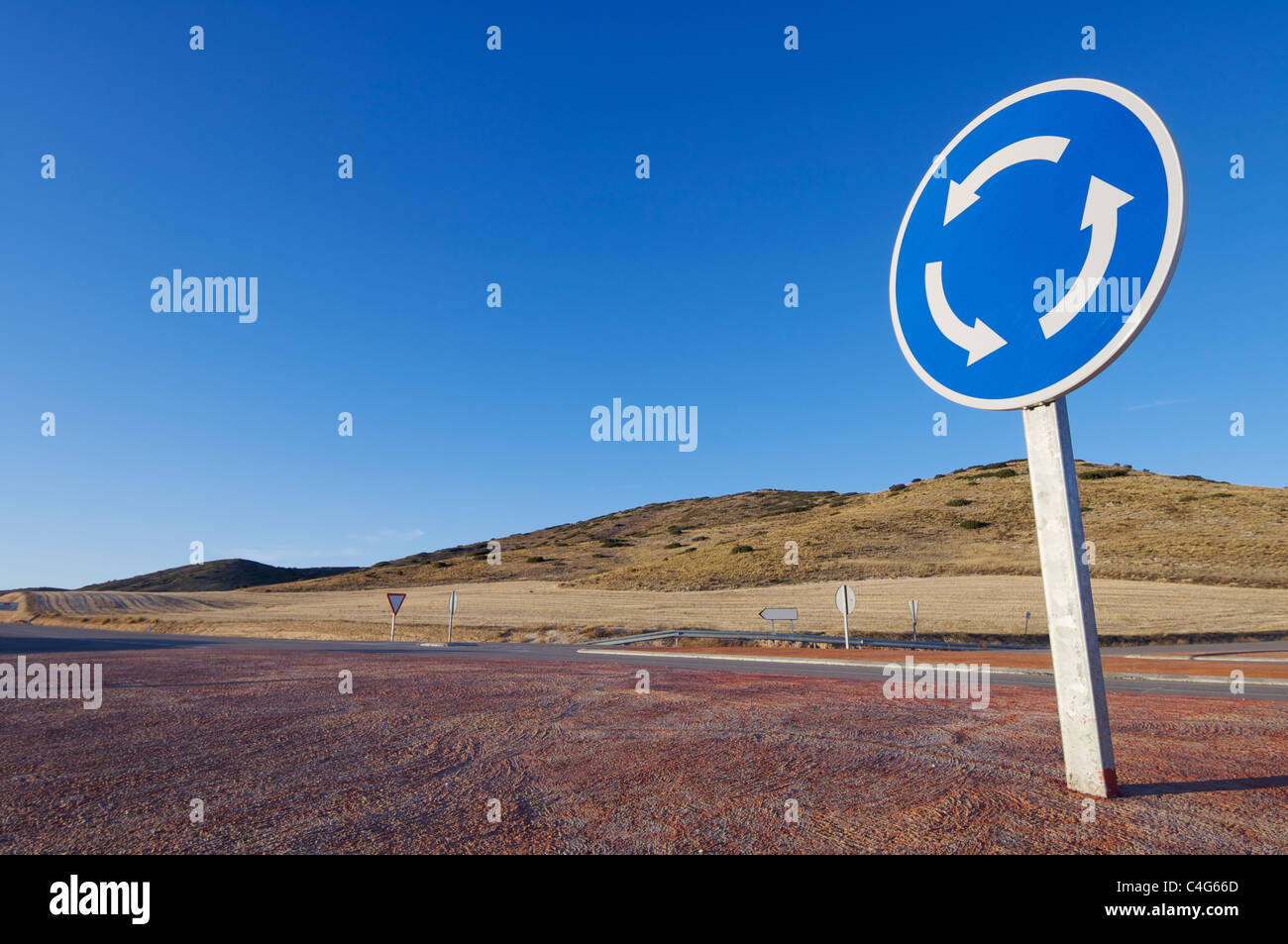 Segnaletica stradale importante immagini e fotografie stock ad alta ...