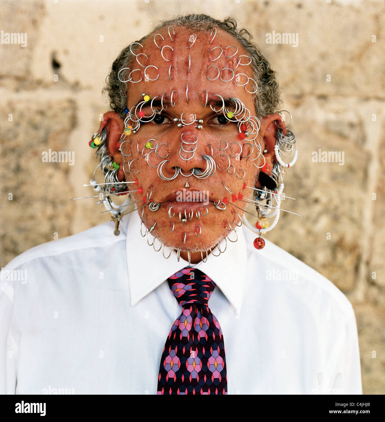 Piercings man immagini e fotografie stock ad alta risoluzione - Alamy