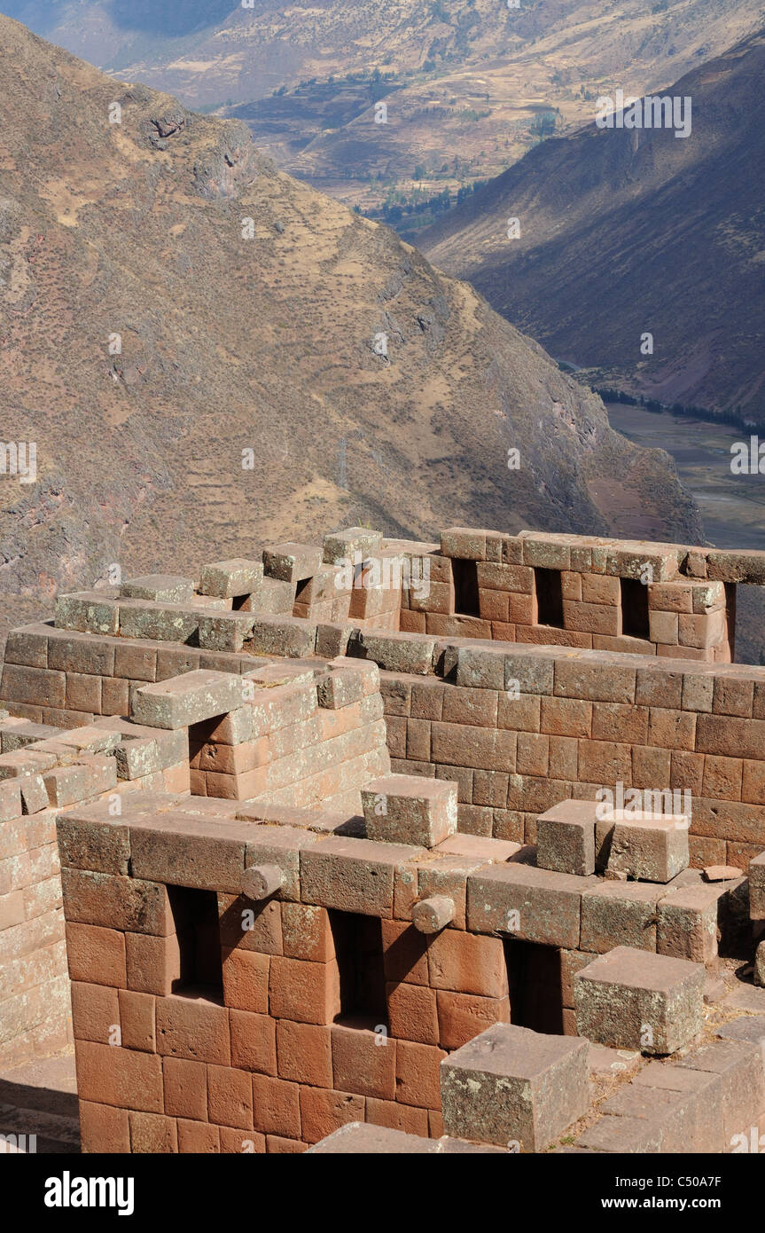 Rovina della valle sacra immagini e fotografie stock ad alta ...