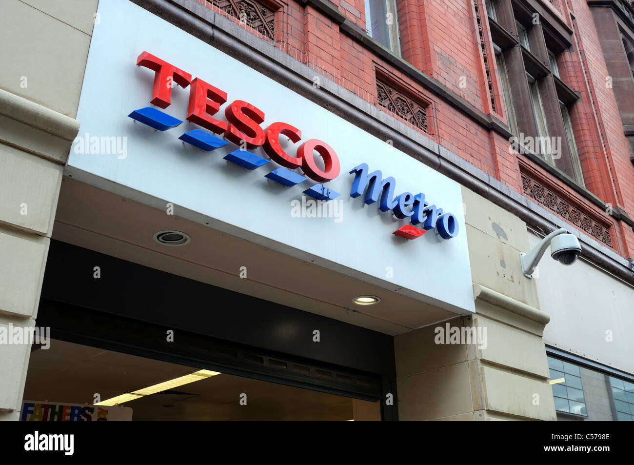 Negozio metro tesco immagini e fotografie stock ad alta risoluzione - Alamy