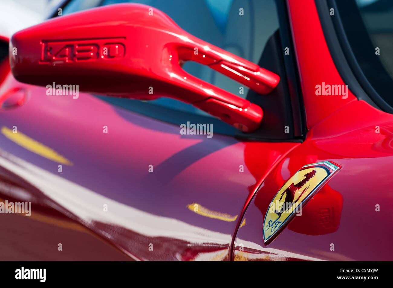 Logo dell'emblema distintivo ferrari f430 immagini e fotografie stock ...