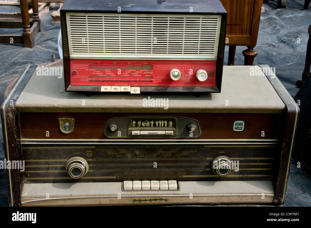 Radio antica immagini e fotografie stock ad alta risoluzione - Alamy