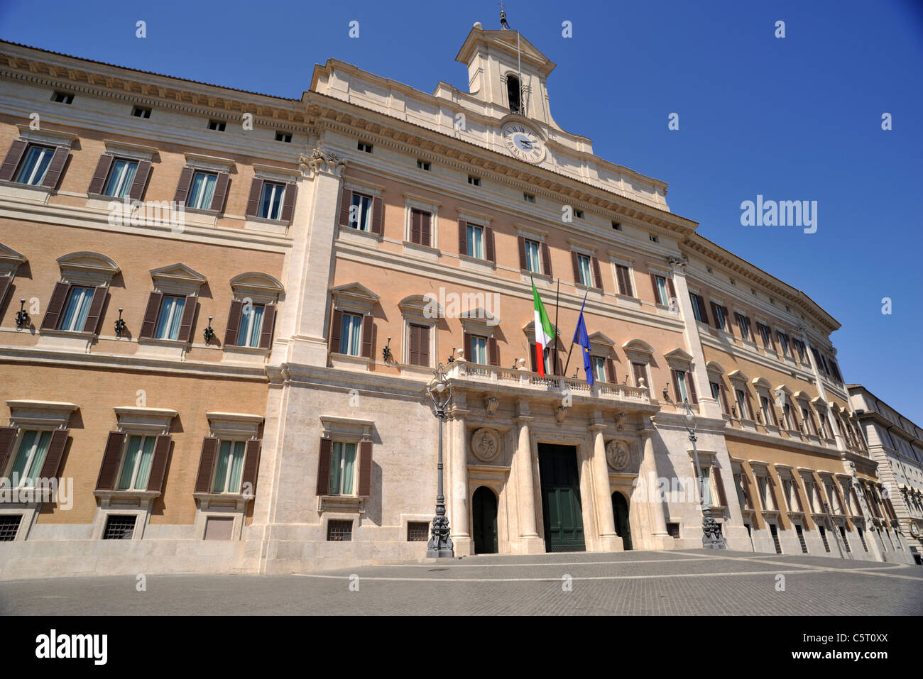 Esterno della camera dei deputati immagini e fotografie stock ad alta ...