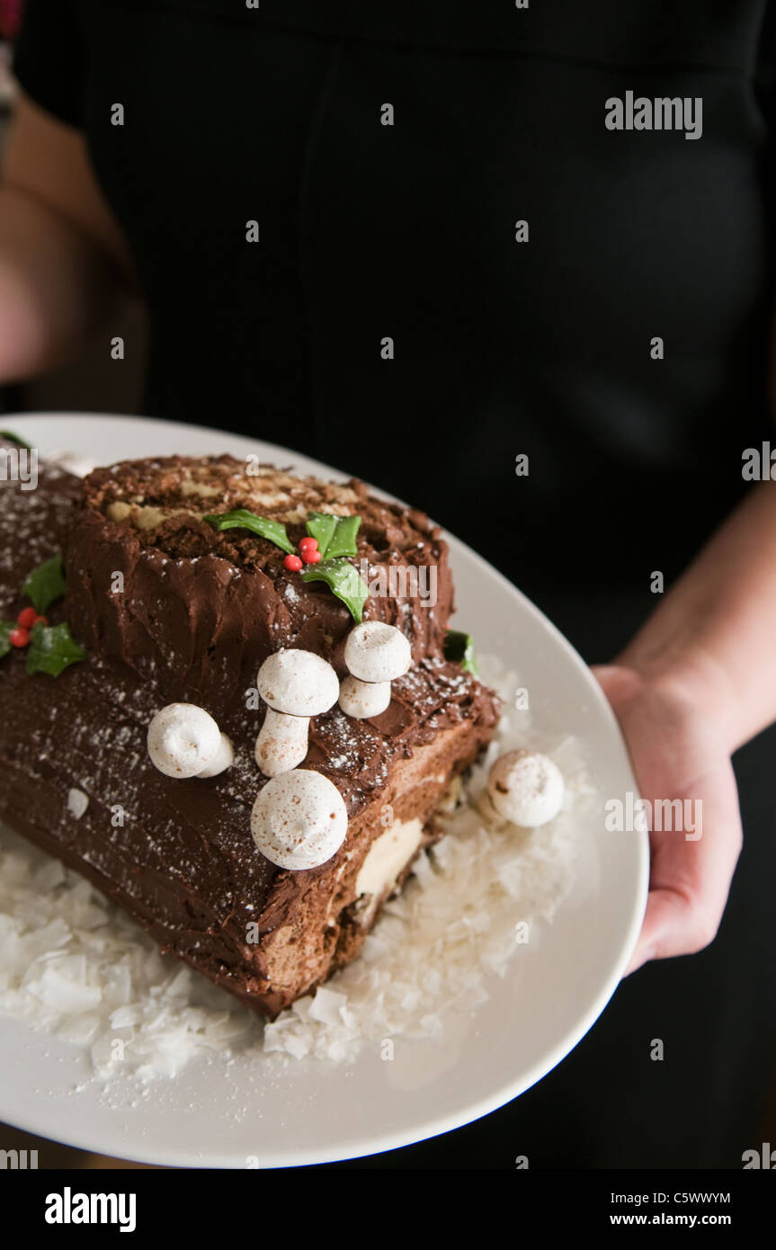 Torta buche de noel immagini e fotografie stock ad alta risoluzione - Alamy