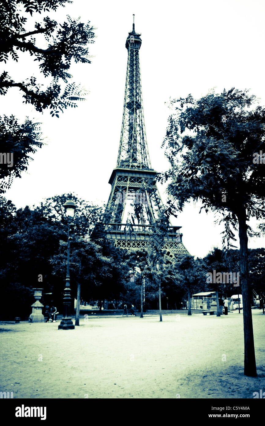 Parco della torre eiffel immagini e fotografie stock ad alta ...