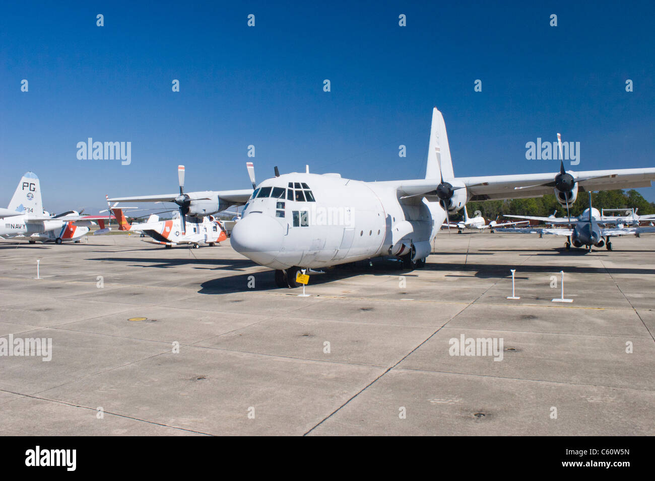 1954 lockheed c 130 hercules immagini e fotografie stock ad alta ...