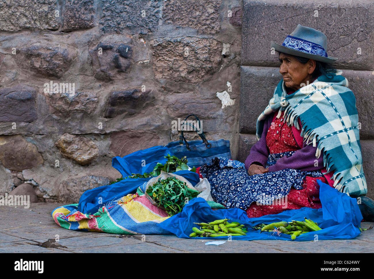 Donne peruviane in abiti tradizionali inca immagini e fotografie stock ...