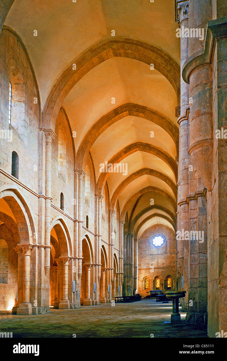 Fossanova chiesa immagini e fotografie stock ad alta risoluzione - Alamy