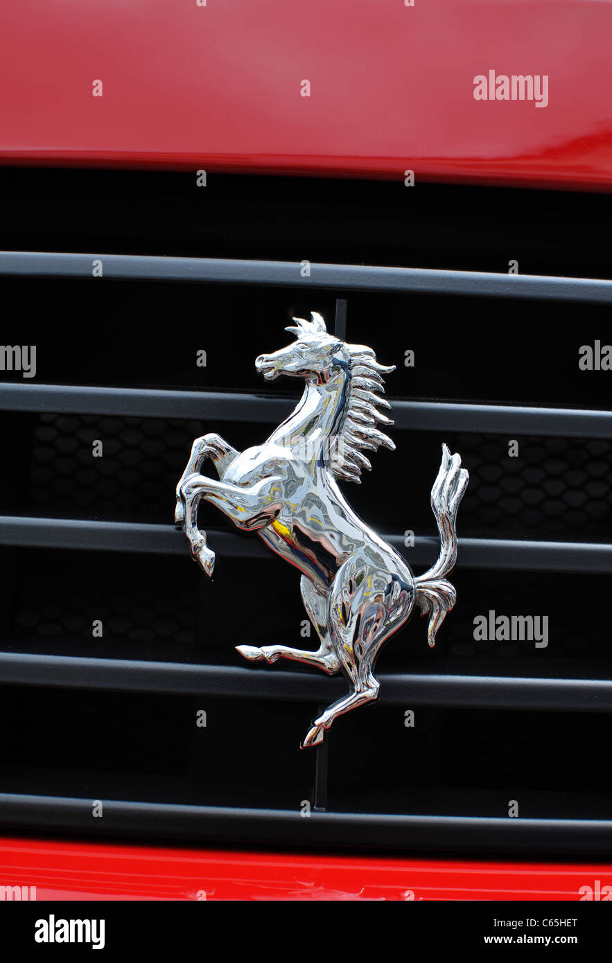 Cavallino Rampante badge sulla Ferrari 348 auto Foto stock - Alamy