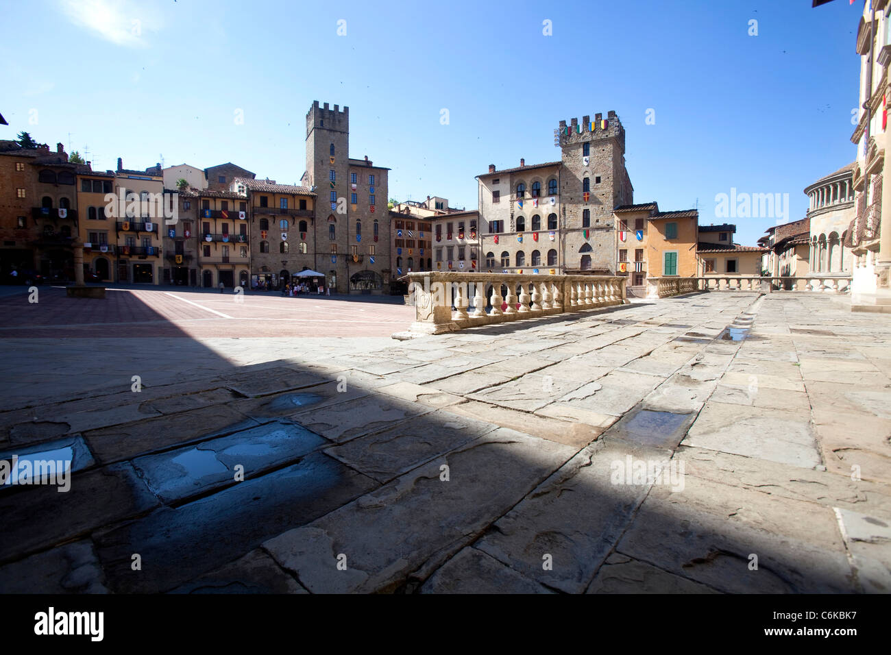 Arezzo piazza principale immagini e fotografie stock ad alta risoluzione - Alamy
