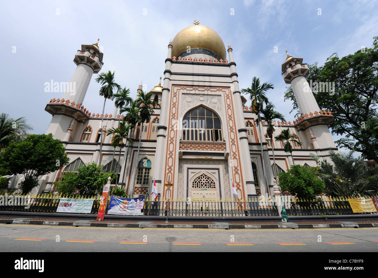 Masjid sultan singapore mosque immagini e fotografie stock ad alta risoluzione - Alamy