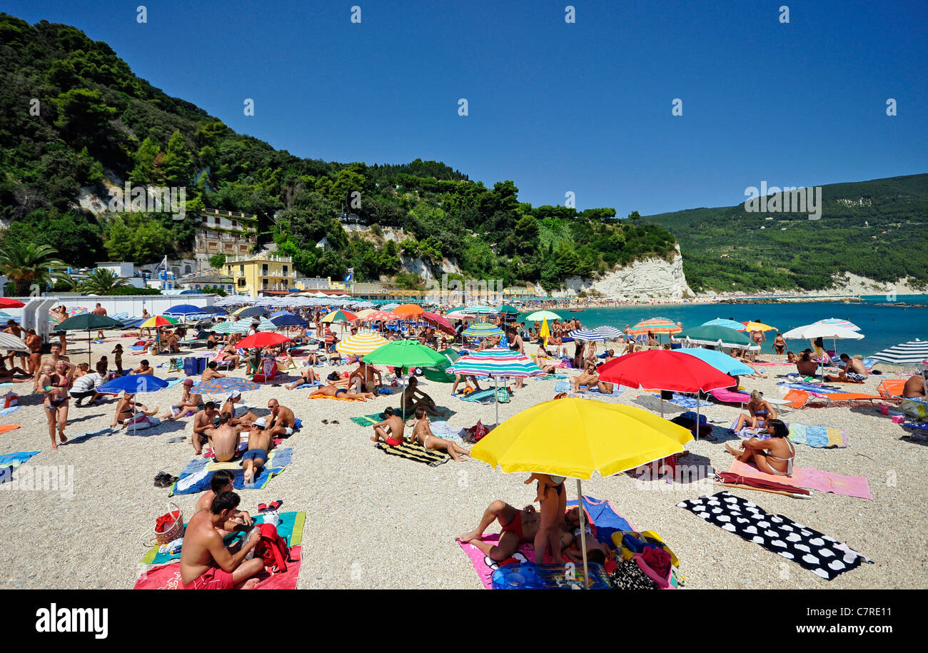 Spiaggie riviera del conero marche immagini e fotografie stock ad alta ...