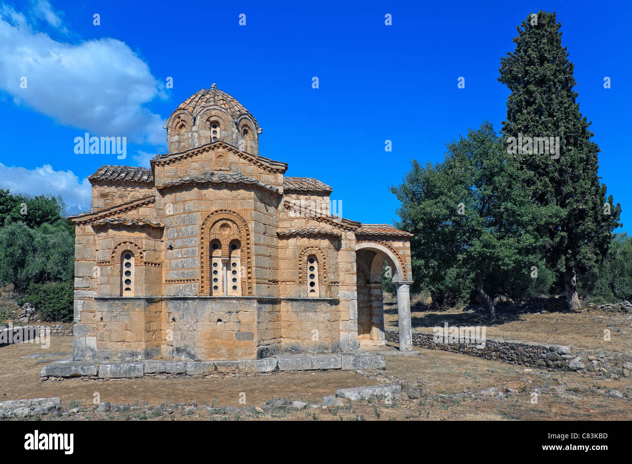 Chiesa in pietra medievale immagini e fotografie stock ad alta ...