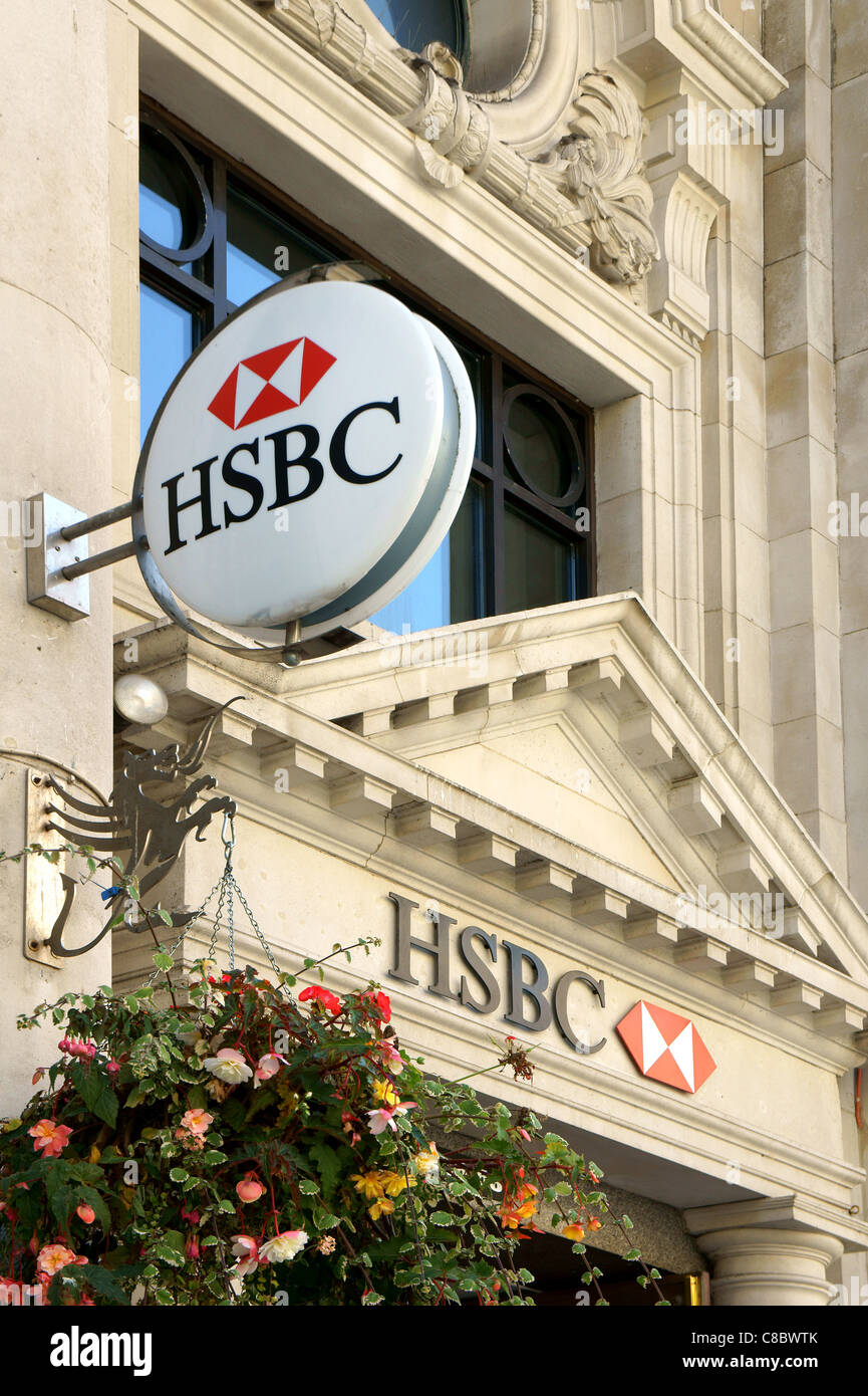 Hsbc cardiff immagini e fotografie stock ad alta risoluzione - Alamy
