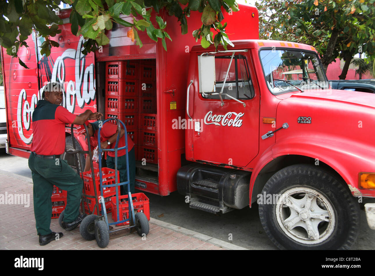 Coca colombiana immagini e fotografie stock ad alta risoluzione - Alamy