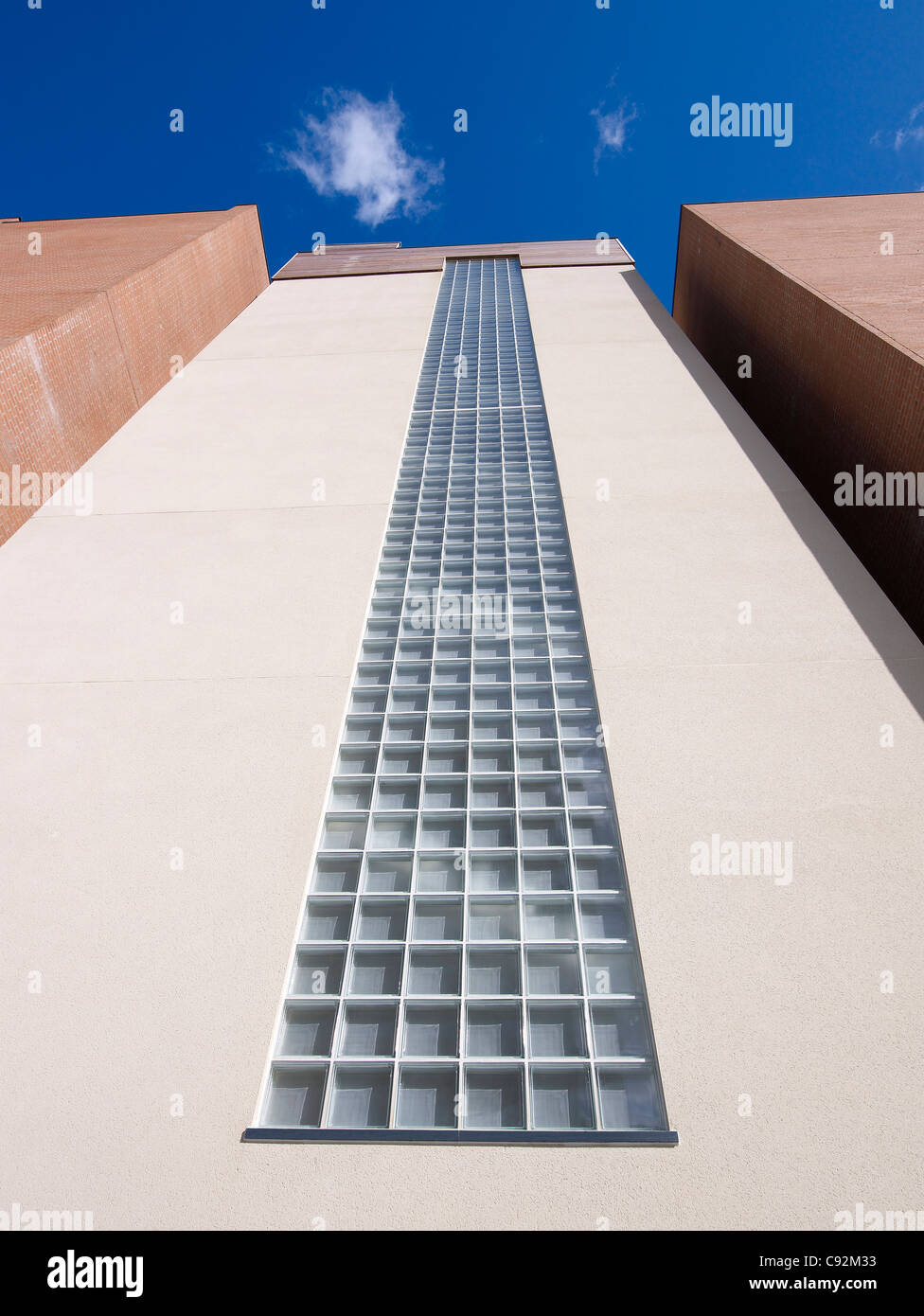 Edificio a torre immagini e fotografie stock ad alta risoluzione - Alamy