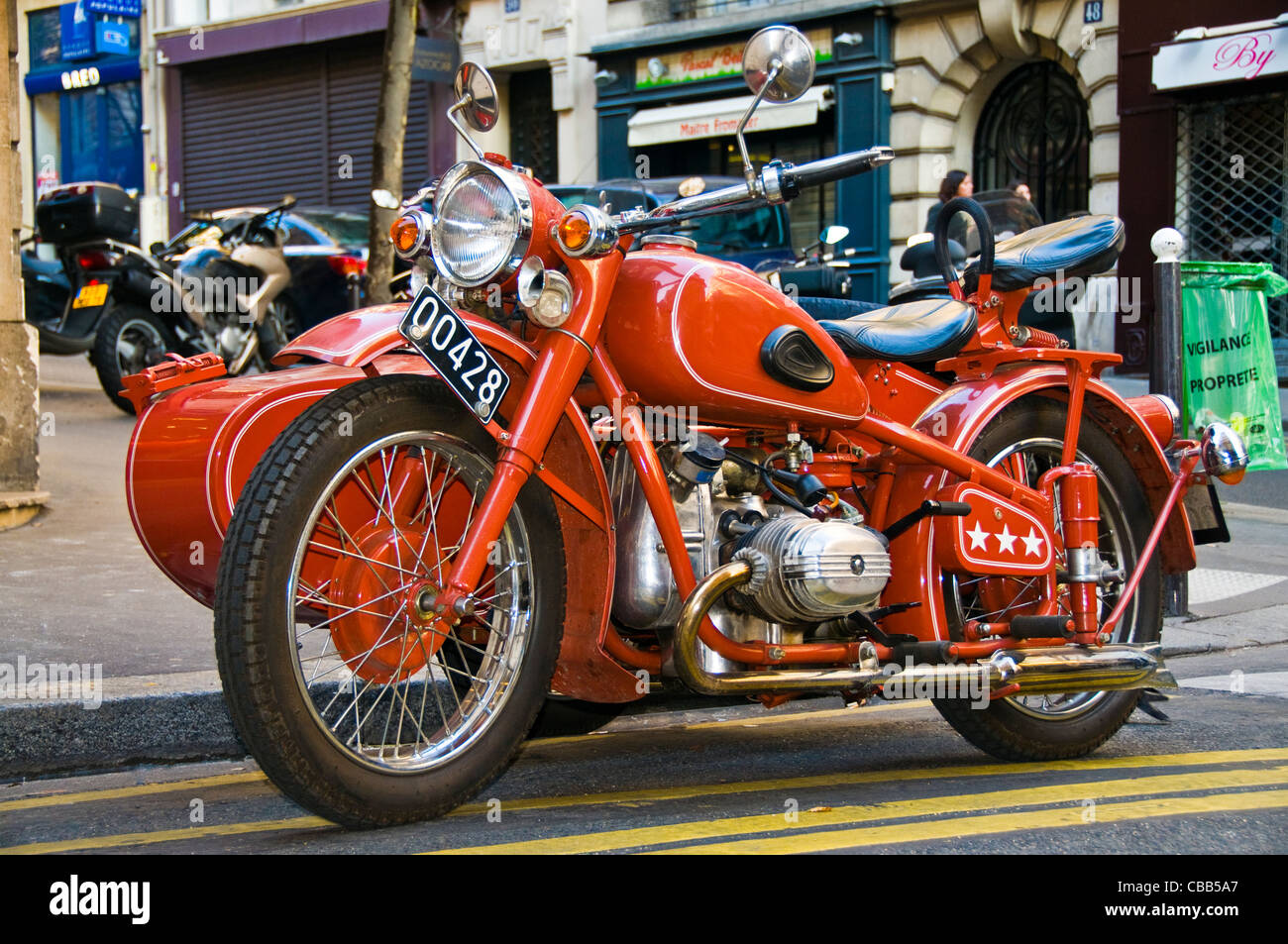Bmw motorcycle with sidecar immagini e fotografie stock ad alta ...