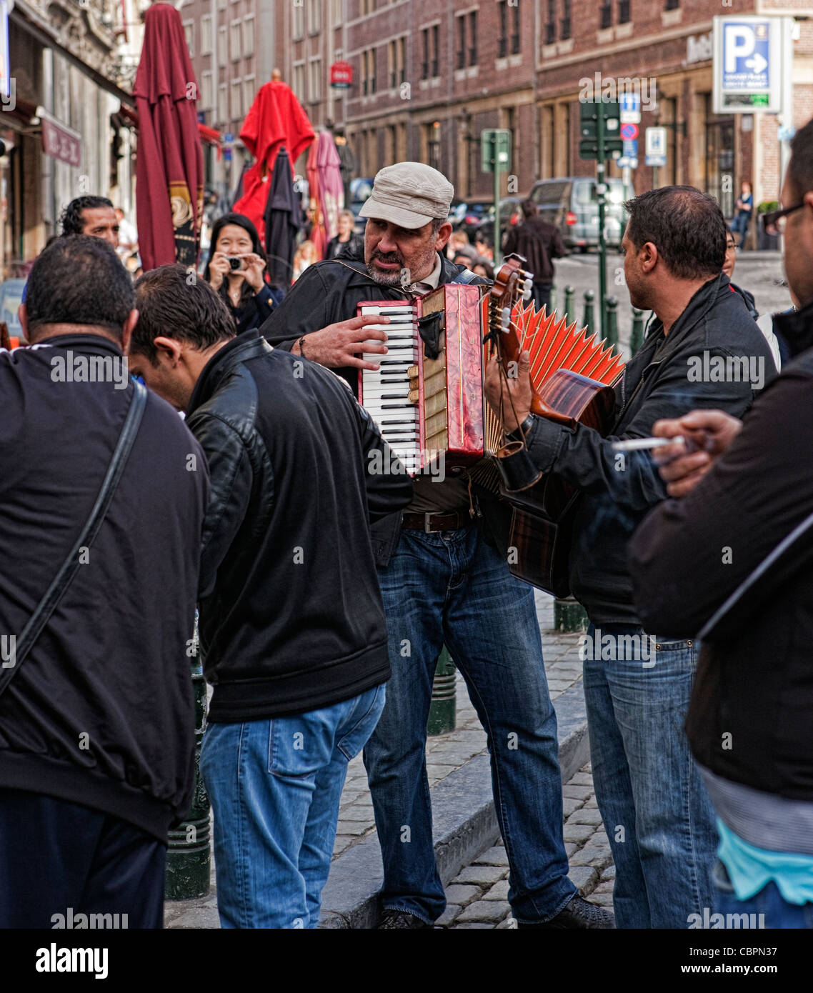 Gruppi musicali di strada immagini e fotografie stock ad alta ...