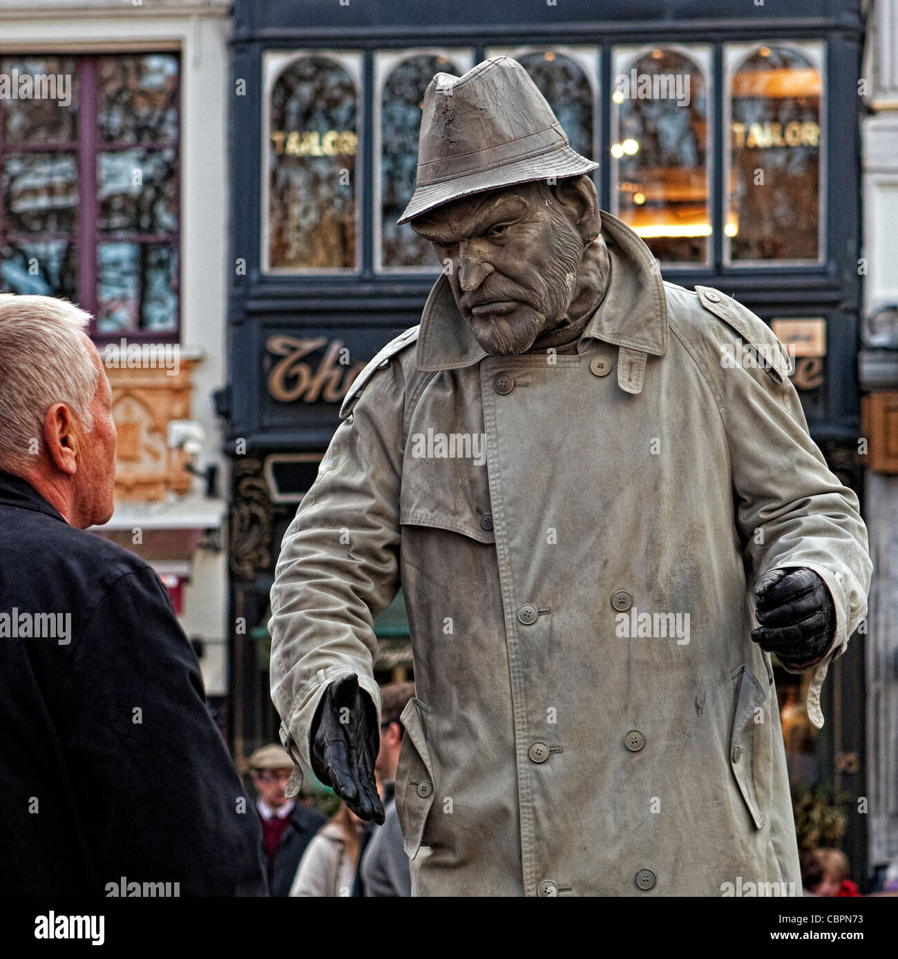 Statua umana vivente immagini e fotografie stock ad alta risoluzione ...