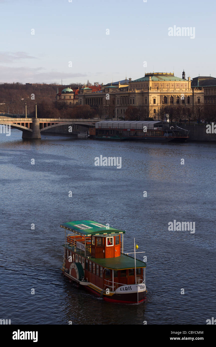 Vltava praga immagini e fotografie stock ad alta risoluzione - Alamy