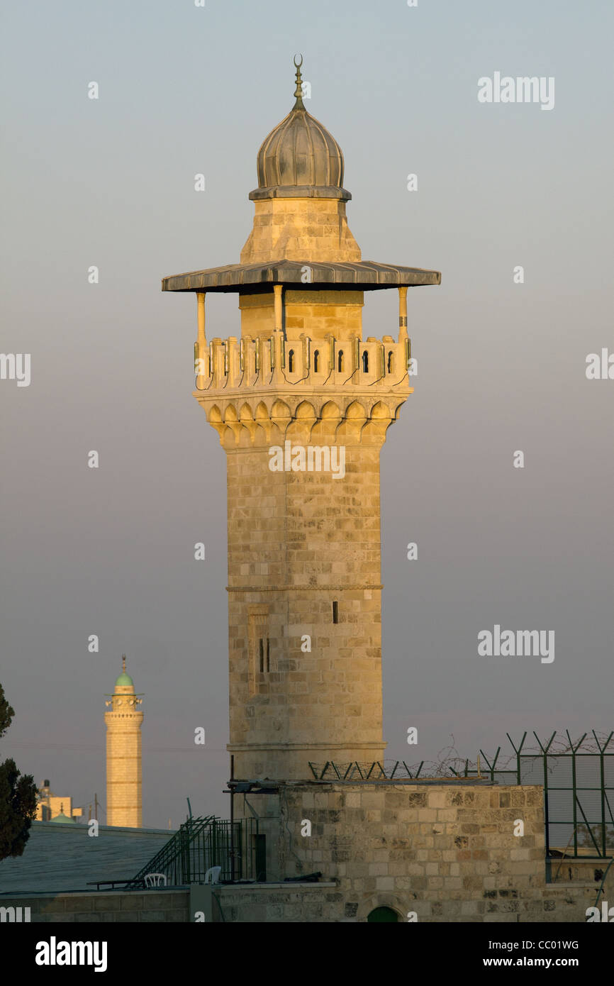 Tramonto sul minareto della al-Aqsa moschea, Spianata delle Moschee, il ...