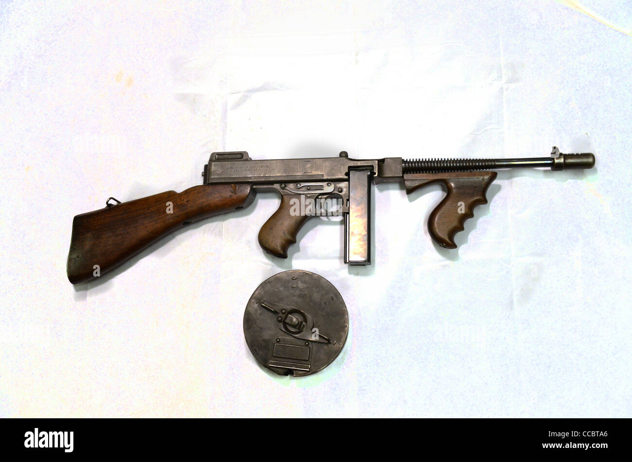 Thompson submachine gun 1928 immagini e fotografie stock ad alta ...