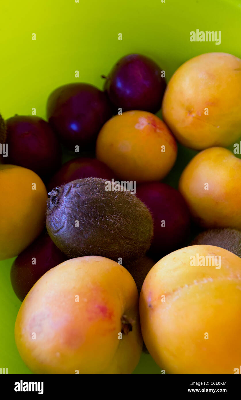 Percoca pesca immagini e fotografie stock ad alta risoluzione - Alamy