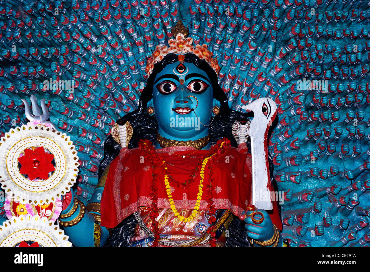 Statua della dea kali mata immagini e fotografie stock ad alta ...