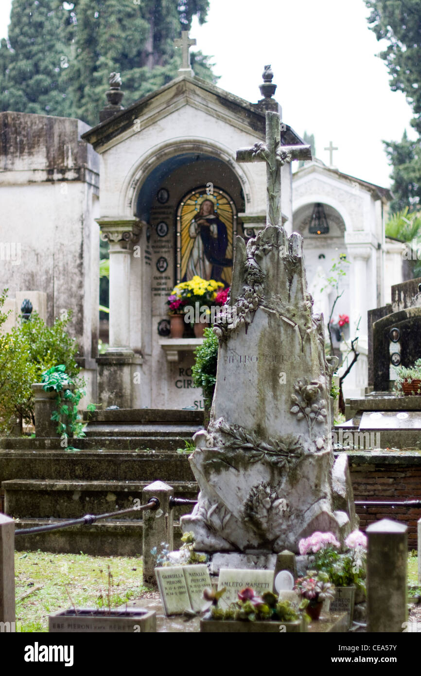 Tombe famose italiane immagini e fotografie stock ad alta risoluzione ...