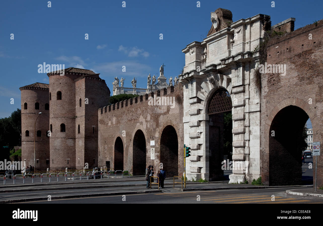 Gate porta maggiore rome immagini e fotografie stock ad alta ...