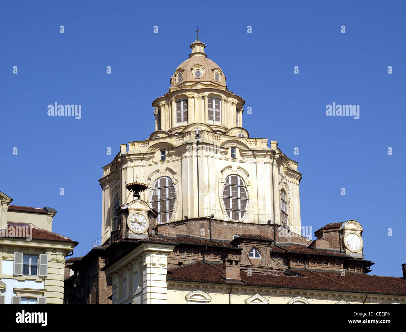 San lorenzo a torino immagini e fotografie stock ad alta risoluzione ...