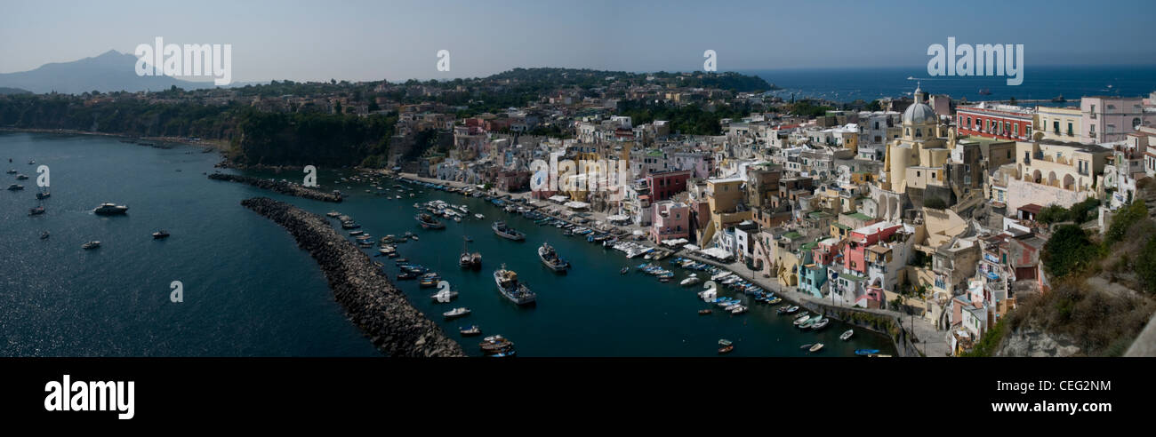 Isola di procida immagini e fotografie stock ad alta risoluzione - Alamy