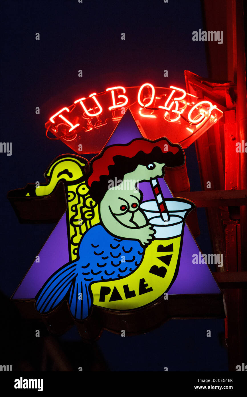 Sirena da colorare immagini e fotografie stock ad alta risoluzione - Alamy