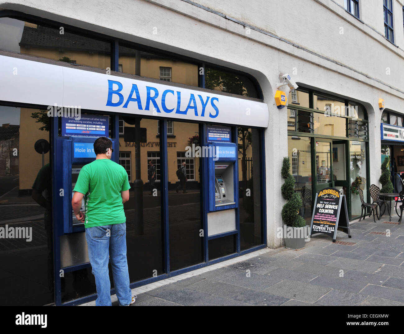 Atm machine barclays immagini e fotografie stock ad alta risoluzione ...