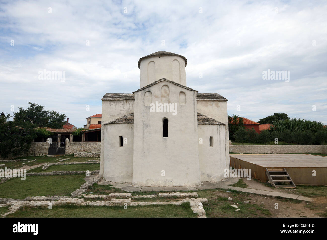 La più piccola cattedrale del mondo, la chiesa di Santa Croce a Nin ...