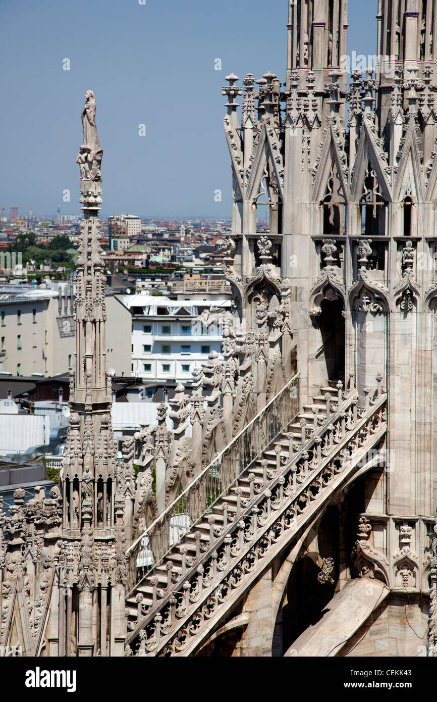 Struttura del tetto della cattedrale di milano immagini e fotografie ...