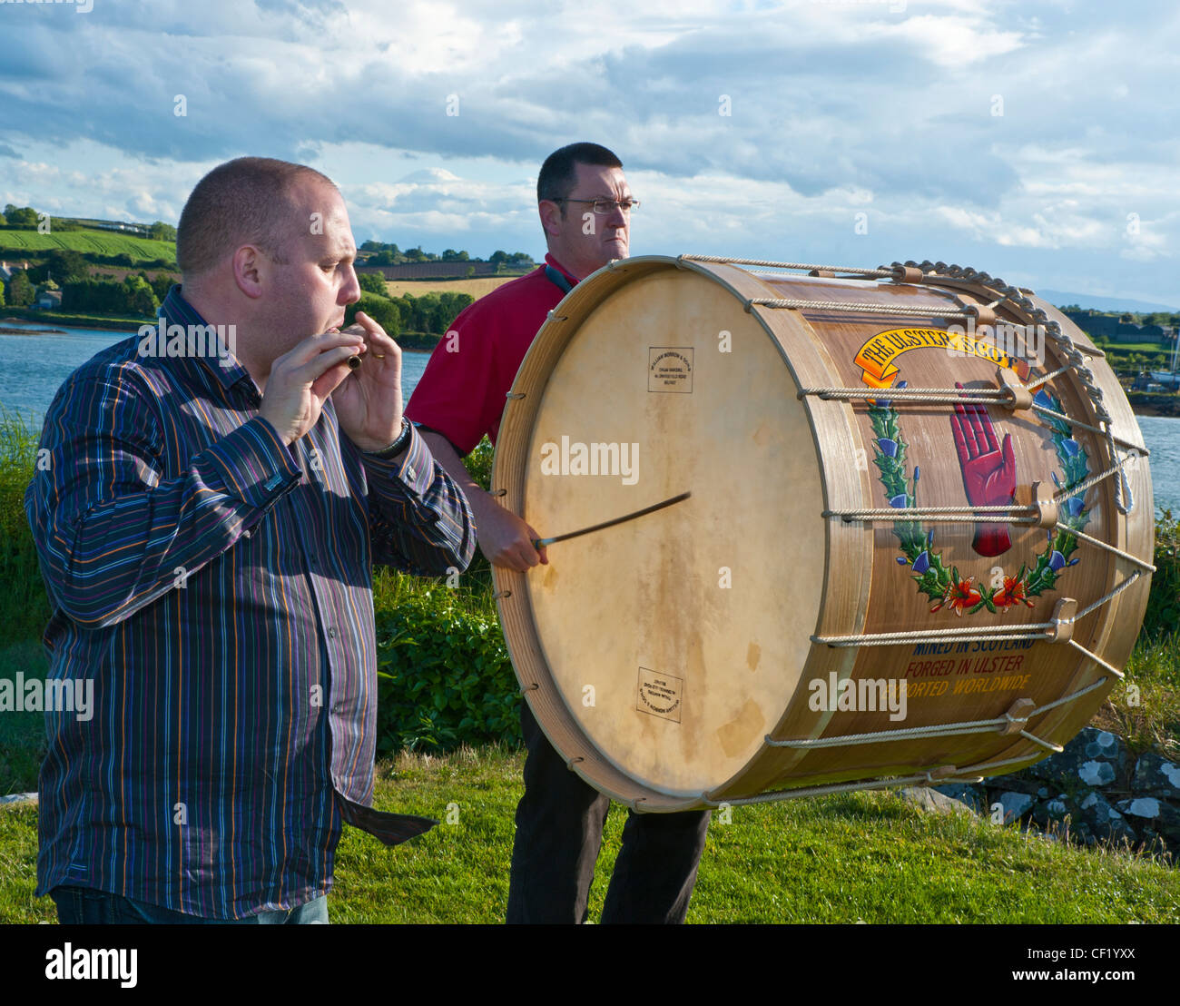 Lambeg drum immagini e fotografie stock ad alta risoluzione - Alamy