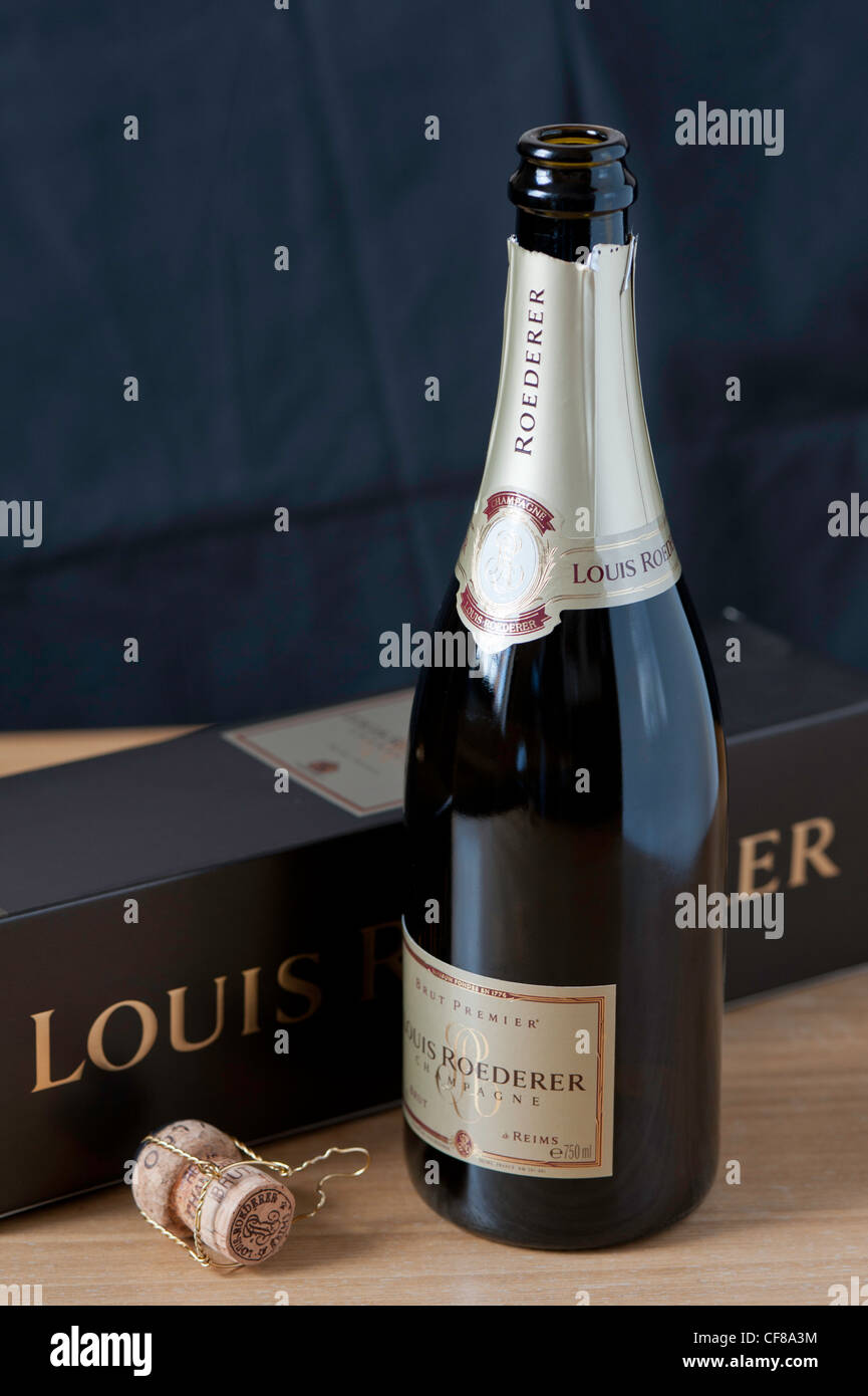 Champagne frizzante francese immagini e fotografie stock ad alta ...