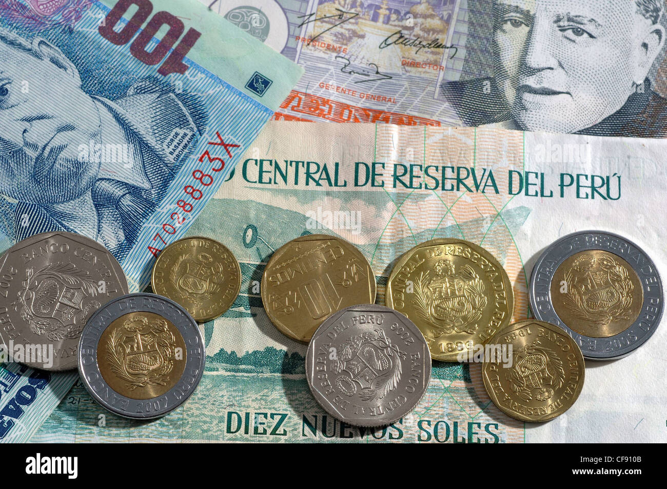 Il denaro, banconote, monete, colorato, Centimos, valuta, Perù Foto ...