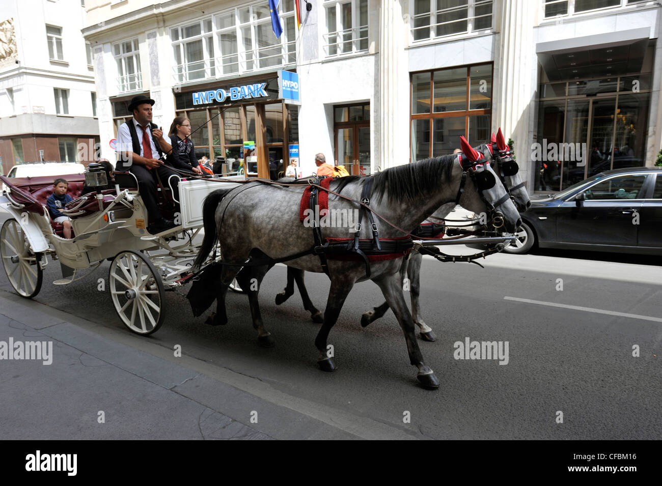 Carrozza a cavallo di vienna immagini e fotografie stock ad alta ...