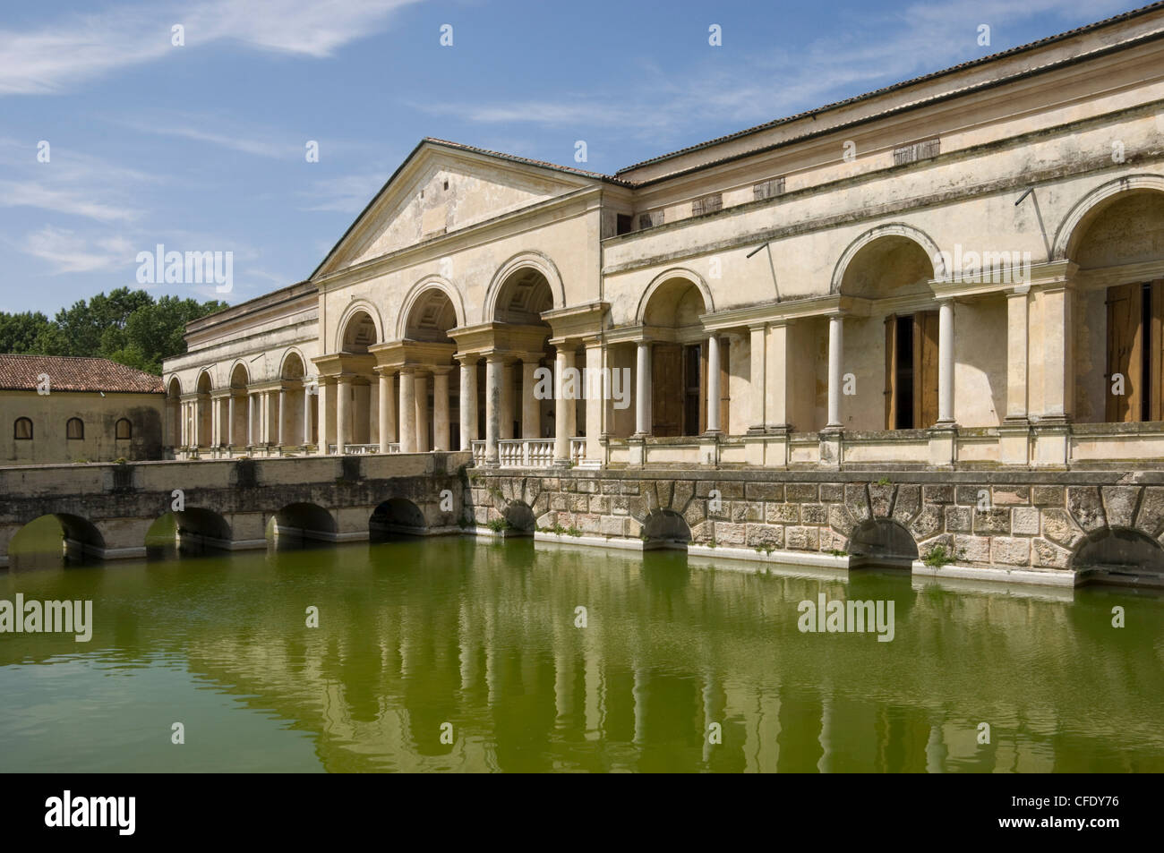 Palazzo te romano immagini e fotografie stock ad alta risoluzione - Alamy